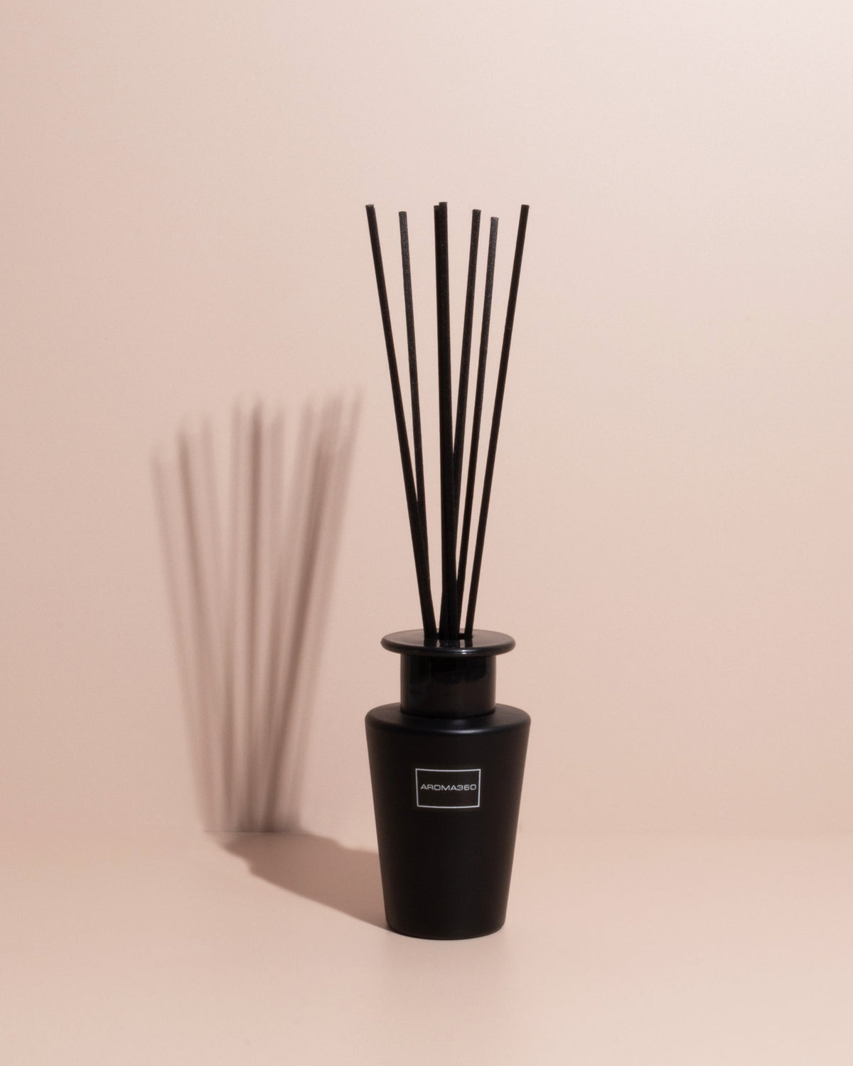 Escapade Reed Diffuser – Flying Tomato